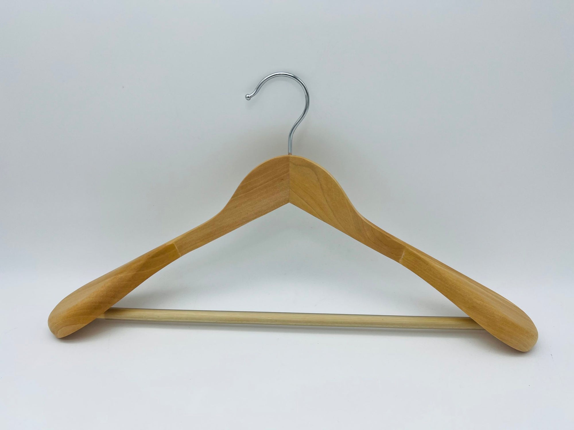 Cintres en Bois | Commandez en ligne | Cintres.fr